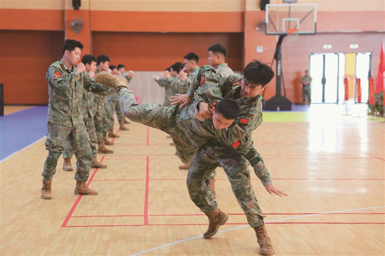 厚街镇召开2025年下半年征兵工作形势分析会